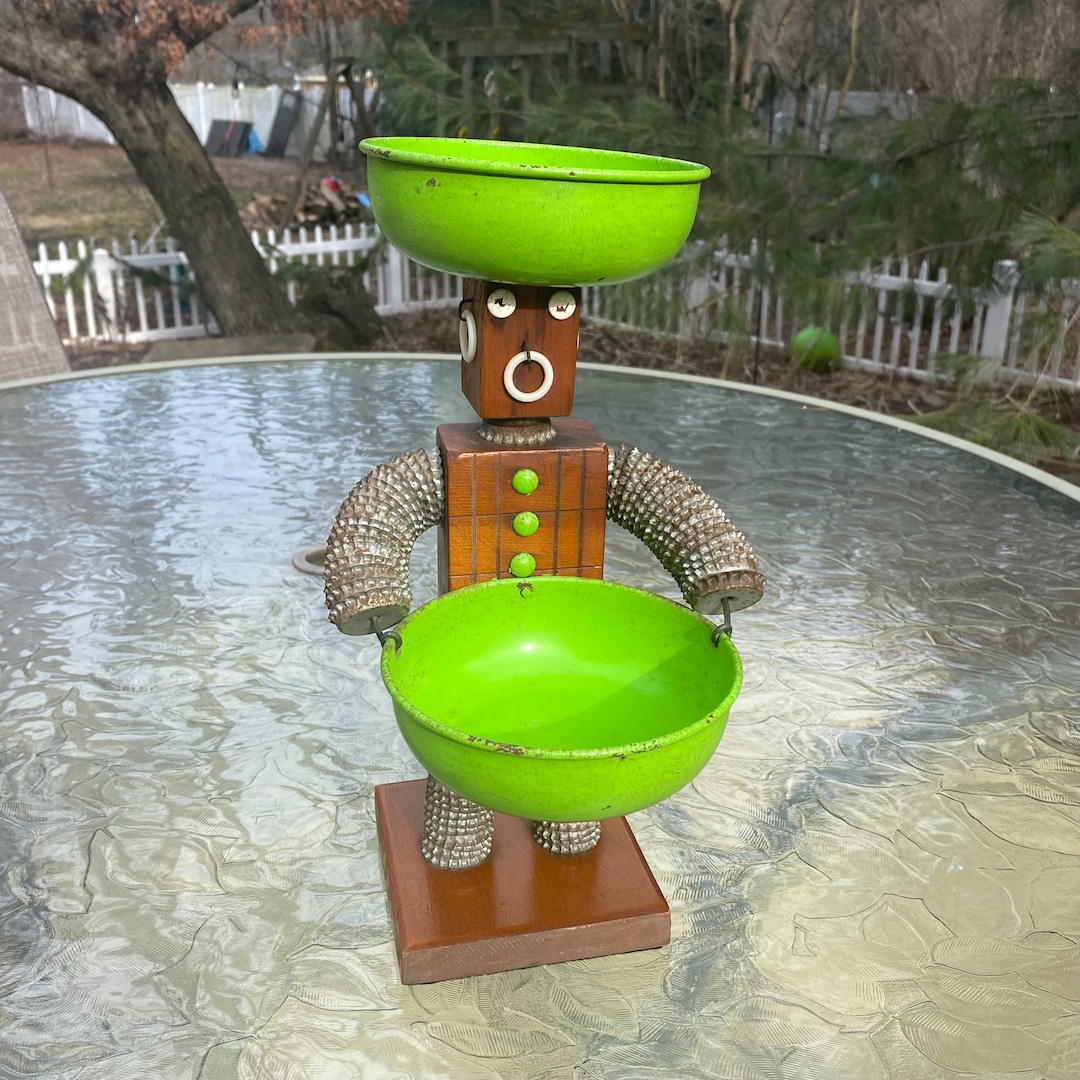 Vintage Mid Century Folk Art Tramp Art Bottle Cap Man Figure Handmade ...