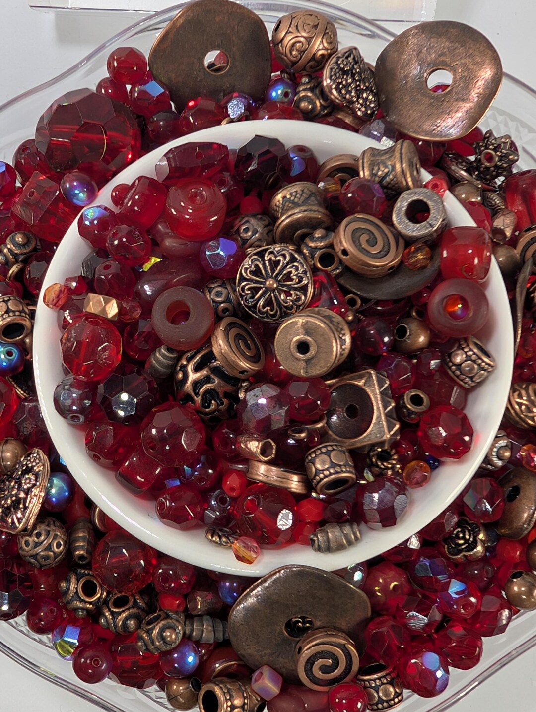 Mezcla exclusiva de cuentas "Corazón Carmesí, Alma Cobre" de Leah para ...