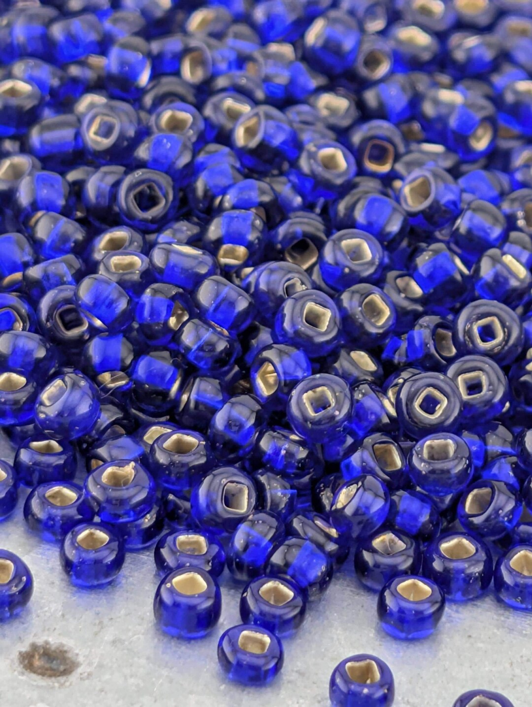 Translucent Sapphire Blue Silverlined | Size 10 | 15g | Preciosa-ornela ...