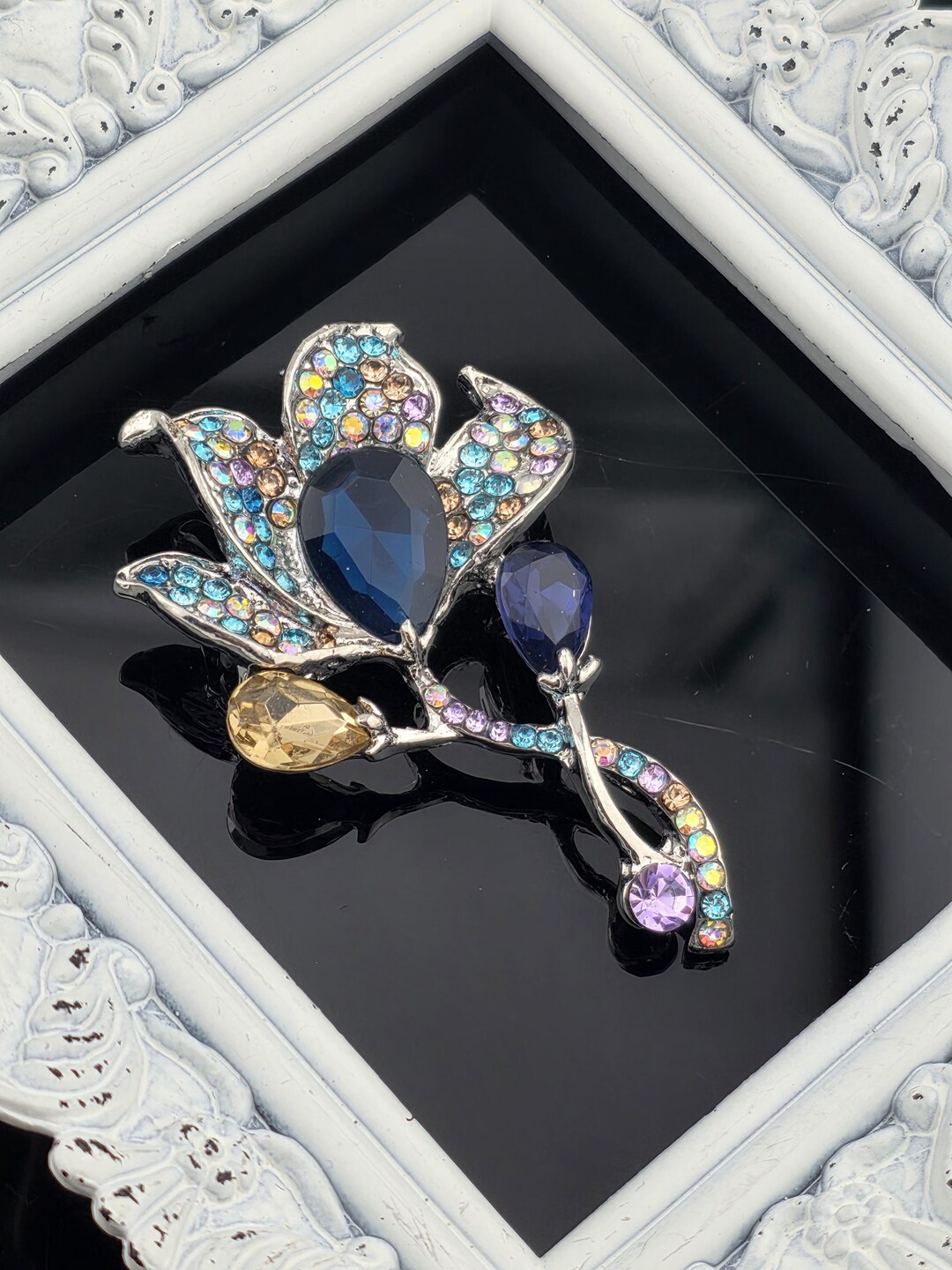 Luxurious Horseshoe Lily Flower Brooch - Sparkling Blue Gemstone ...