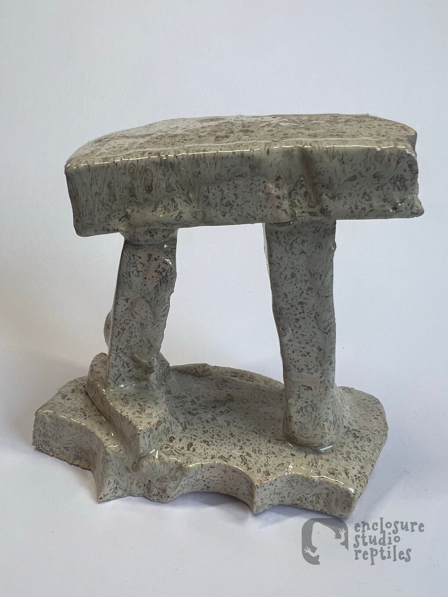 A Ceramic Vivarium/terrarium Decoration Reptiles, Lizard, Spiders Etc ...