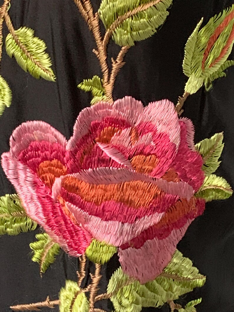 Beautiful Black Vintage Dressing Gown/robe With Bright Pink Embroidered ...