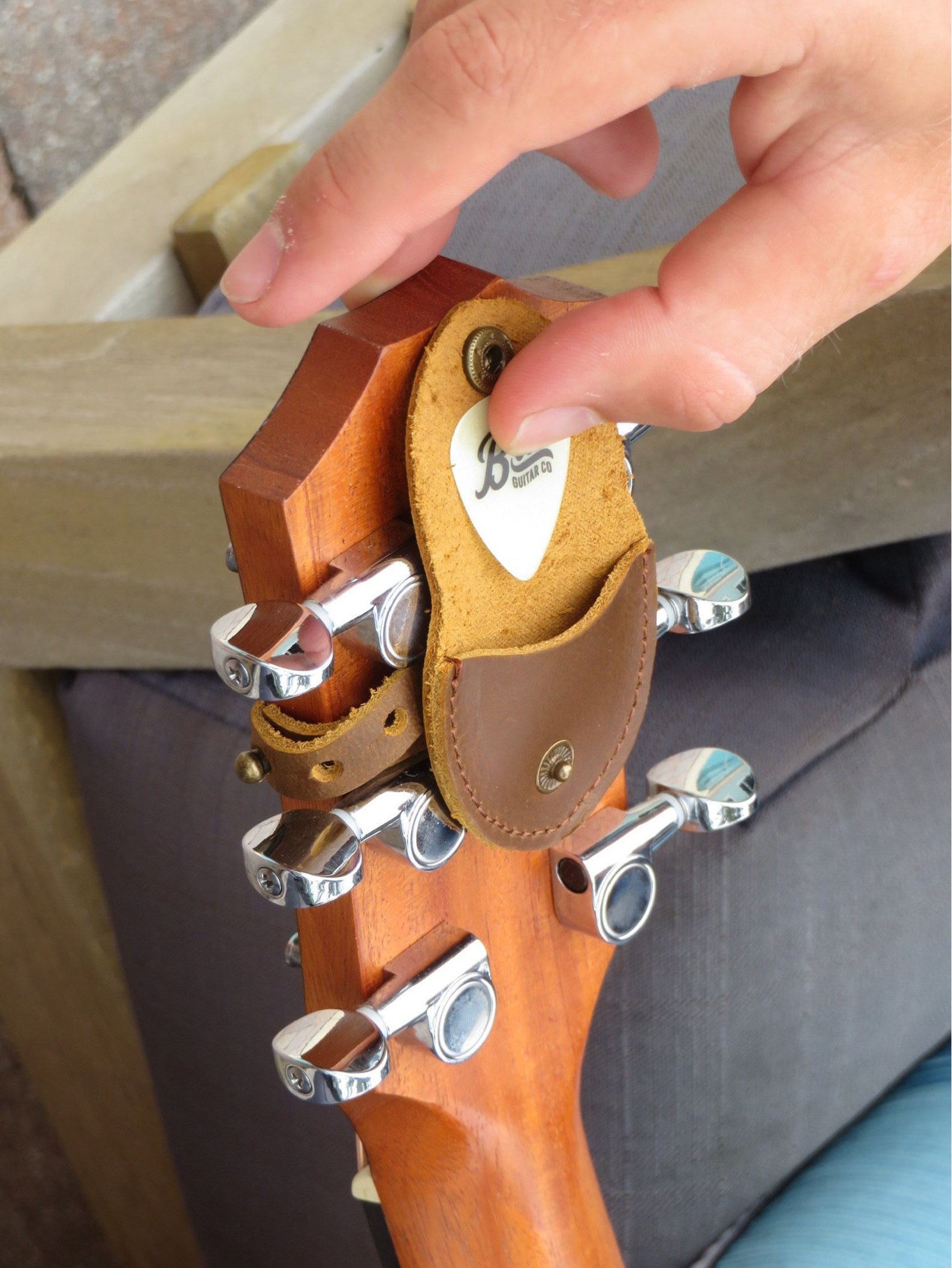 Guitar Pick Case - Easy Access to 8+ Guitar Picks - Guitar Gifts, Music ...