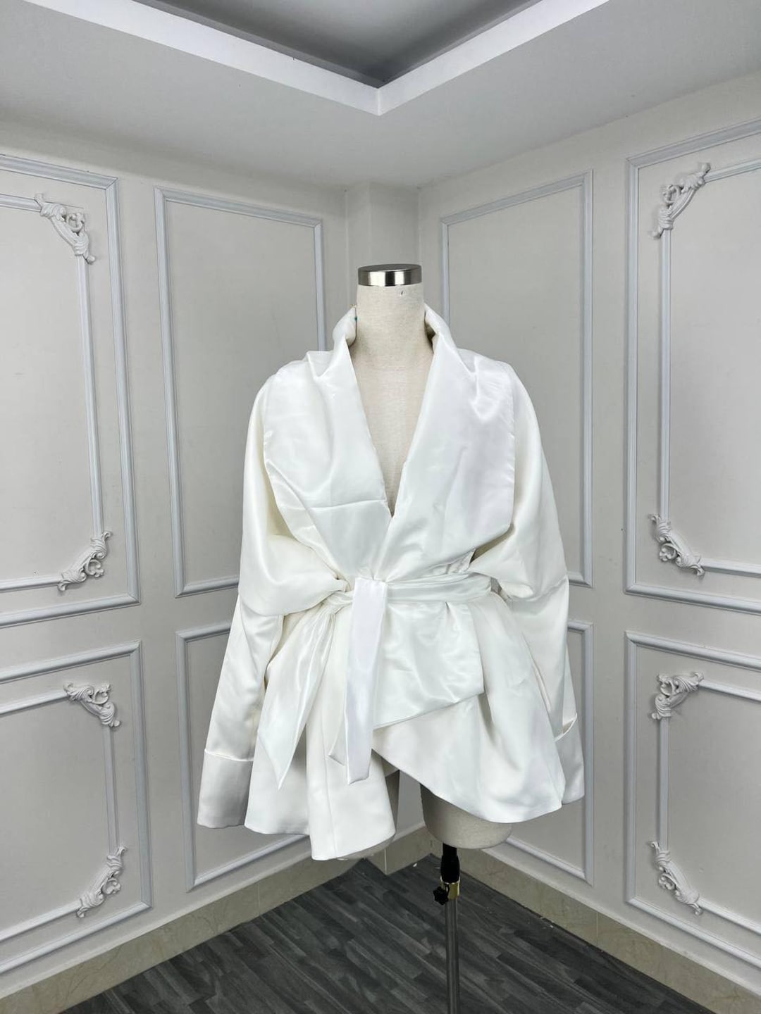 The Retro Cloak in White Handmade With the High-quality Fabric - Etsy