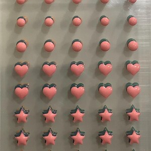 400 Embellishments, 5 Colors, 2 Size Disc, Hearts, and Stars, Colors ...