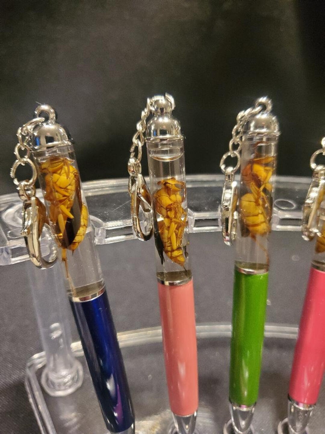 Golden Wasp Keychain Pens A Neat Little Oddity Featuring a BIG Wasp ...
