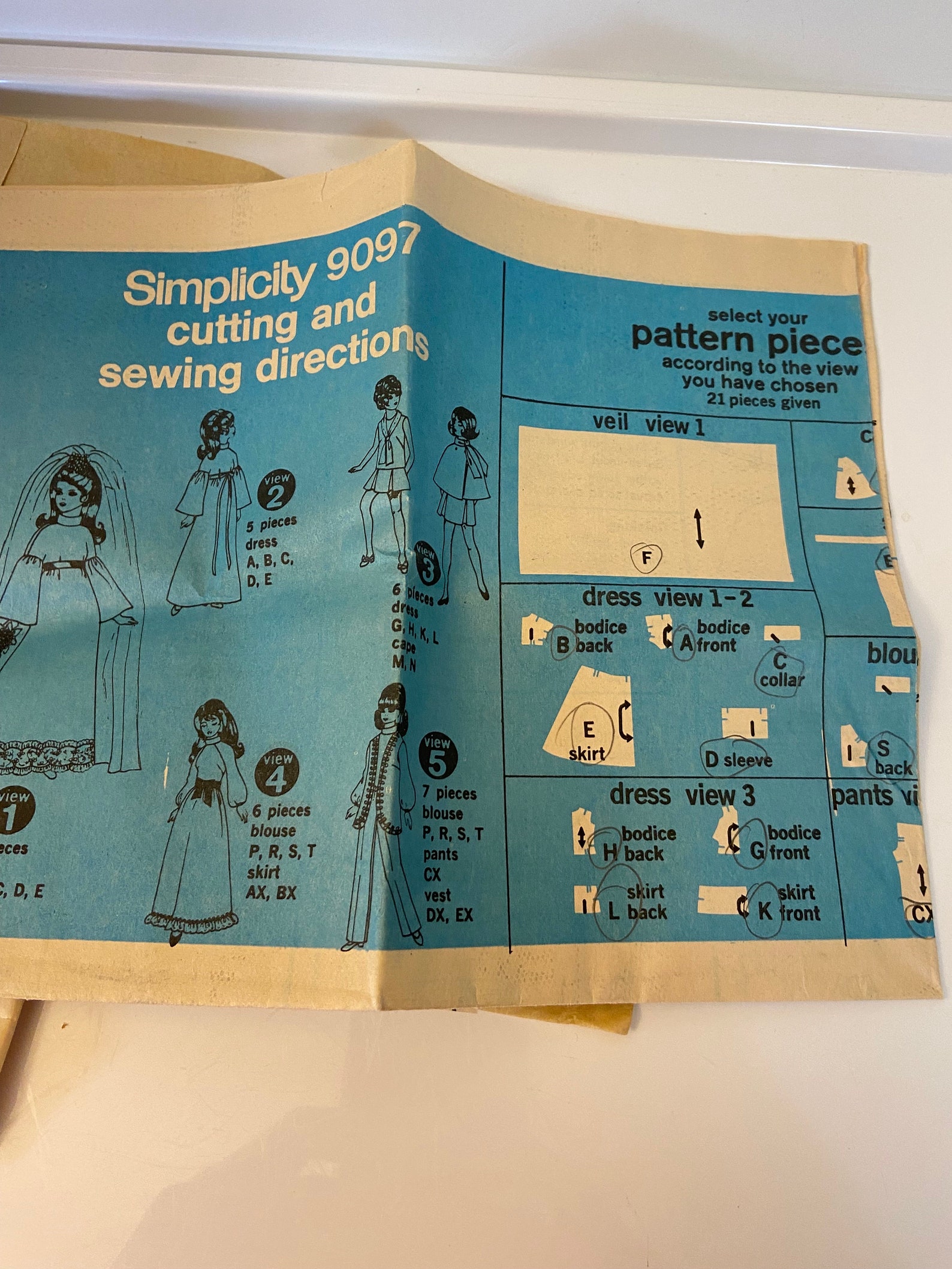 Barbie Wardrobe Sewing Pattern. Simplicity 9097. Used, All Pieces Here ...