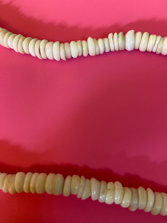 1970’s Puka Shell Choker Necklace. 17” Genuine shells. - Gem