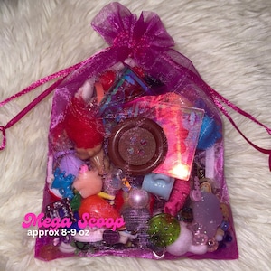 Trinkets: Girl Confetti Scoops / Cute and Colorful Trinkets / Charms ...