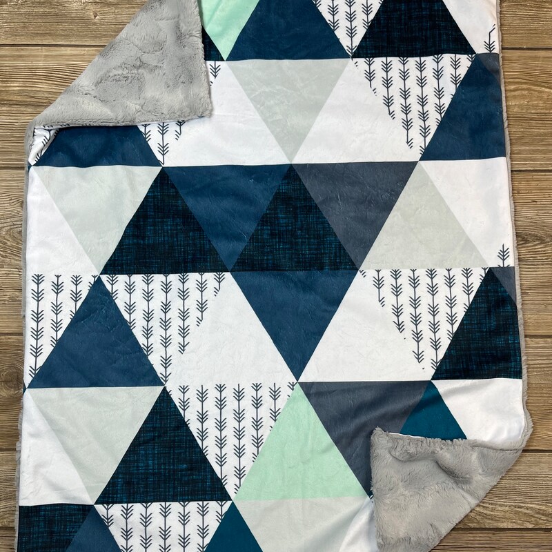 Triangle Blanket - Etsy
