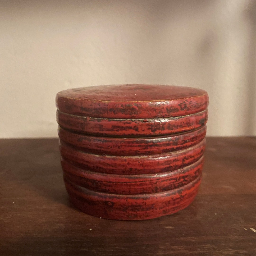 Antique Japanese Red Lacquer Ribbed Lidded Box - Etsy