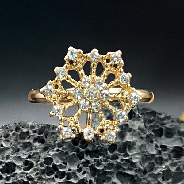 Snowflake Ring - Etsy