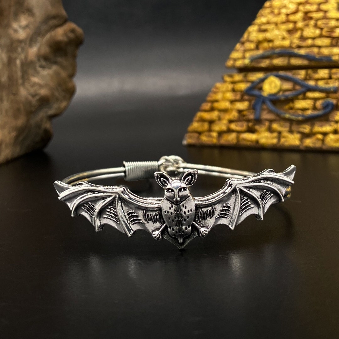 Retro Devil Bat Bracelet Vampire Animal Halloween Gift Bracelet Unisex ...