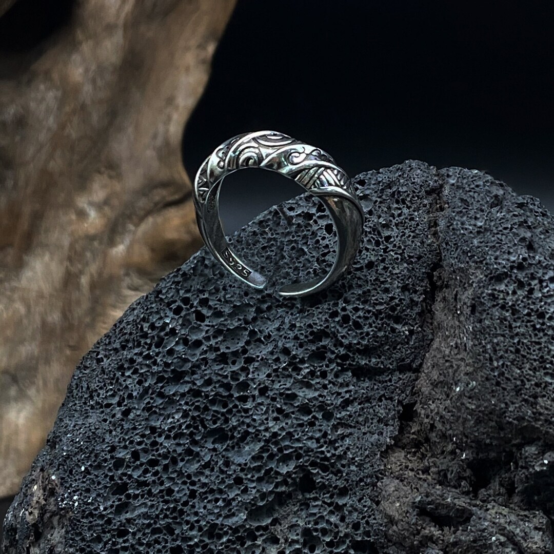 Angkor Wat Totem Tribe Cloud Pattern Ring: Retro Fashion Handmade ...