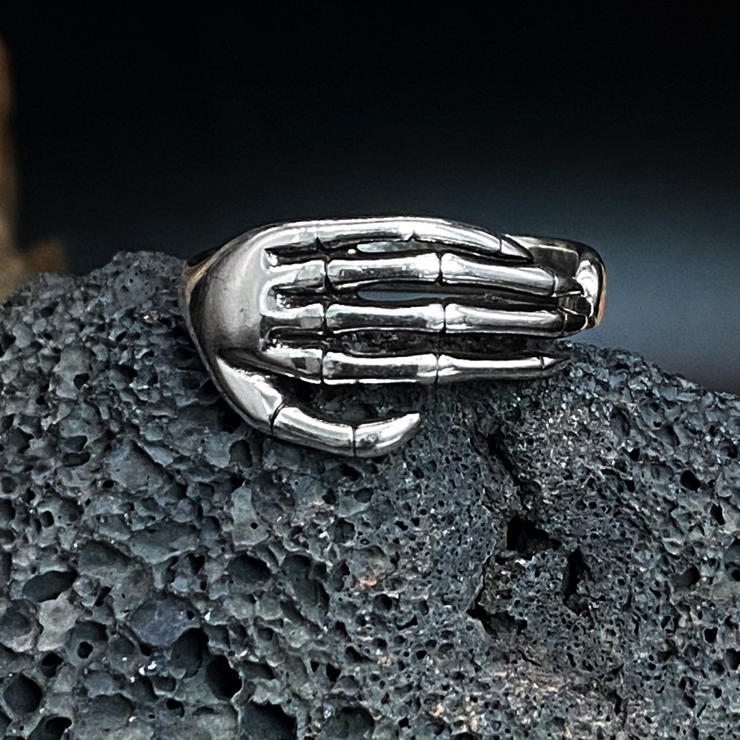 Halloween Skull Finger Open Ring Trendy Men and Women Gothic Skeleton ...