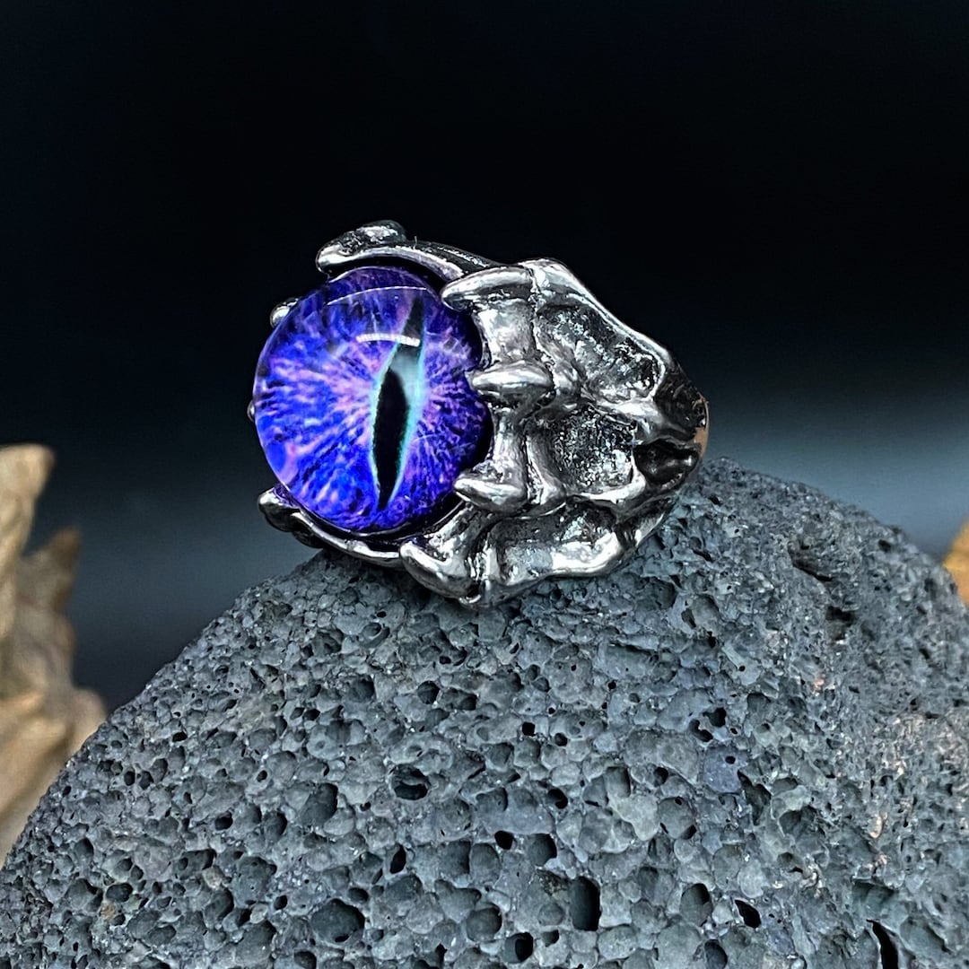 Gothic Evil Ring for Men and Women Purple Eye Dragon Claw Personality ...