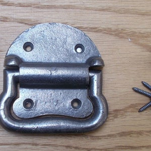 Antique IRON CHEST HANDLE Cast Iron Rustic Vintage Old Style Drop Bar ...