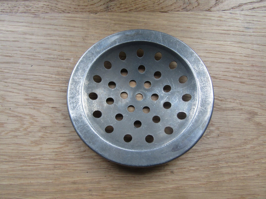 Rustic Air Vent Linen Cupboard Ventilation Disc Continental Airing ...