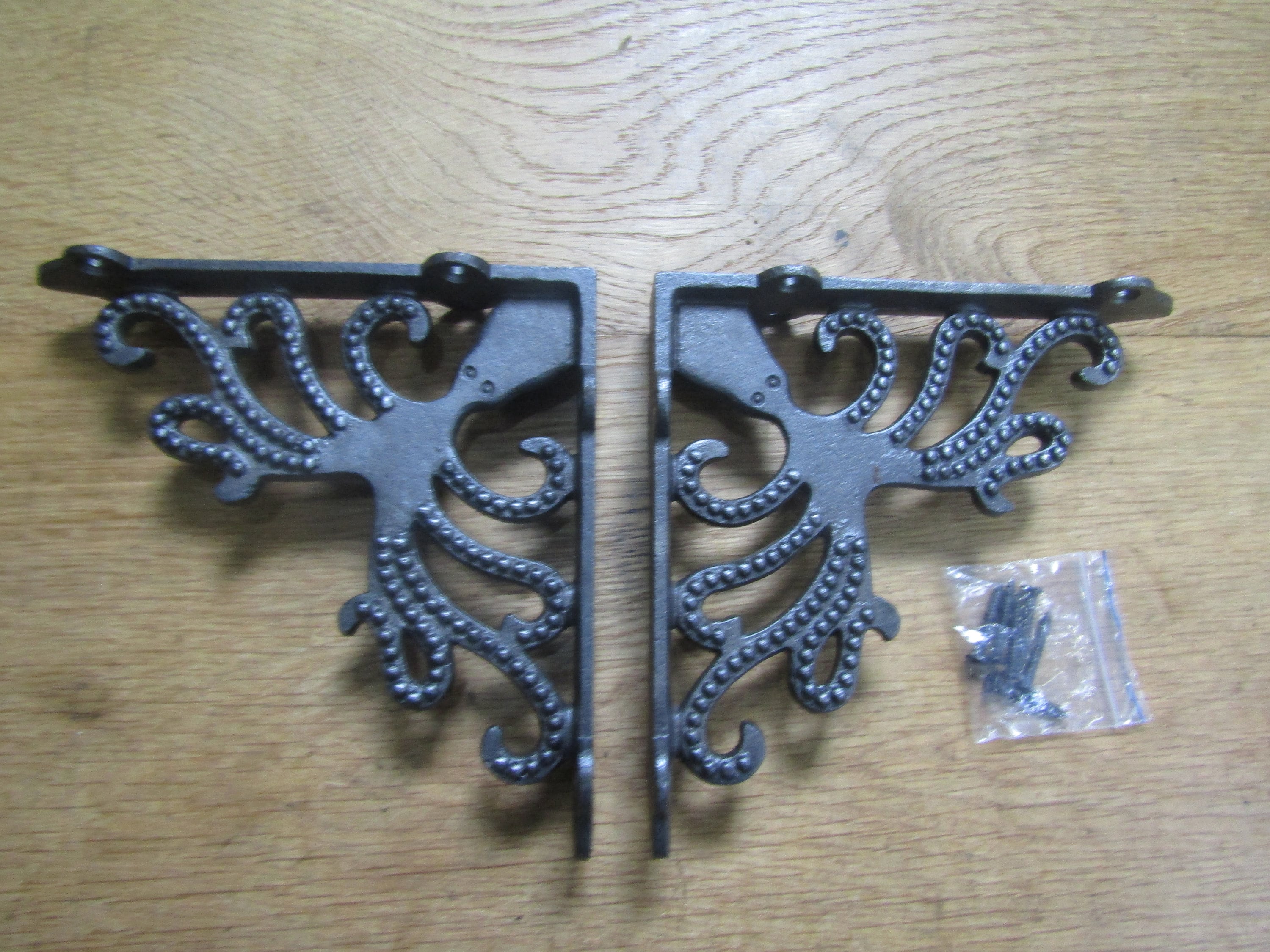 PAIR of Rustic Shelf Brackets OCTOPUS Cast Iron Decorative Scaffold ...