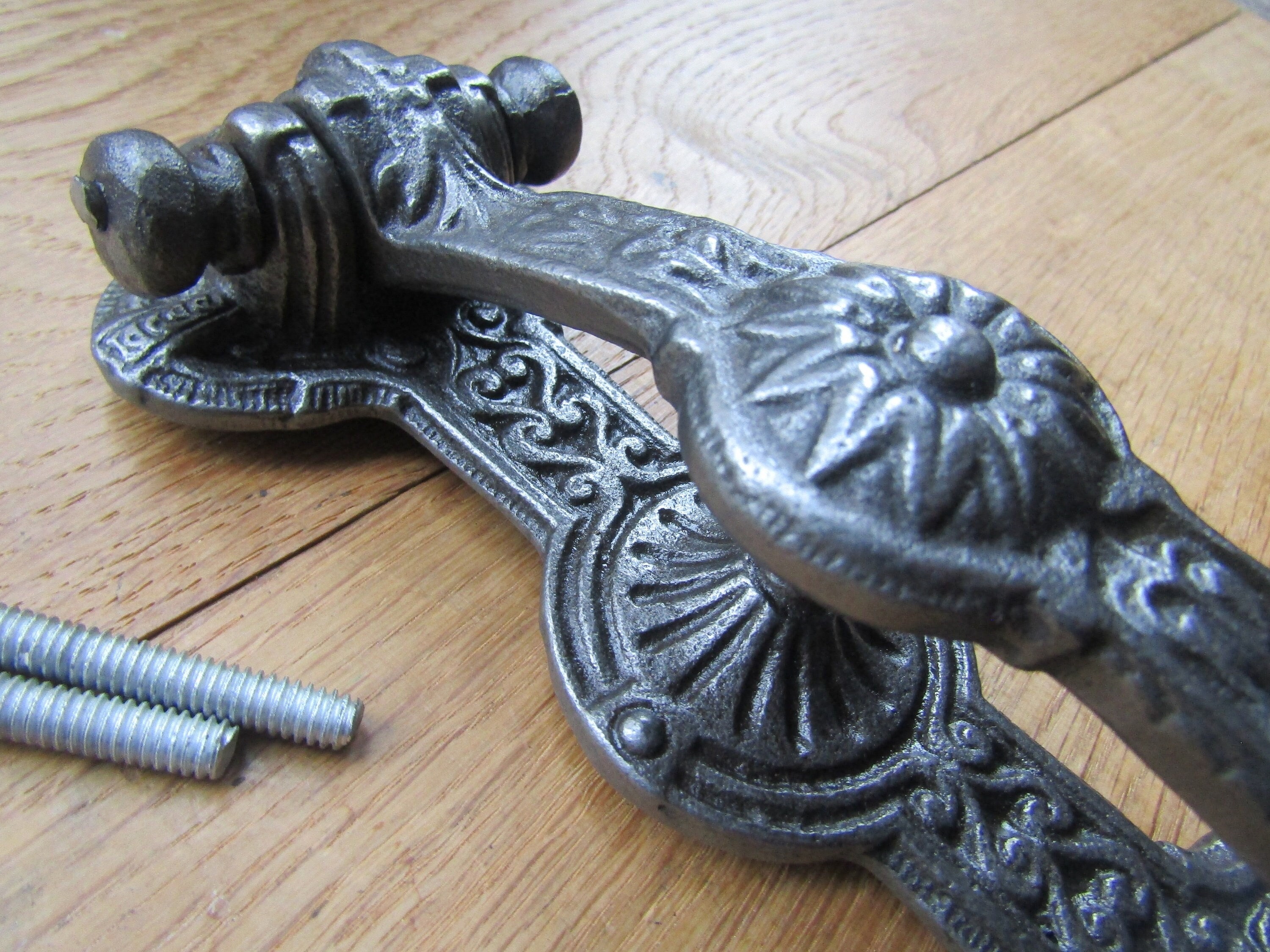 REGENCY Door Knocker Vintage Old Style Cast Iron Rustic Door - Etsy