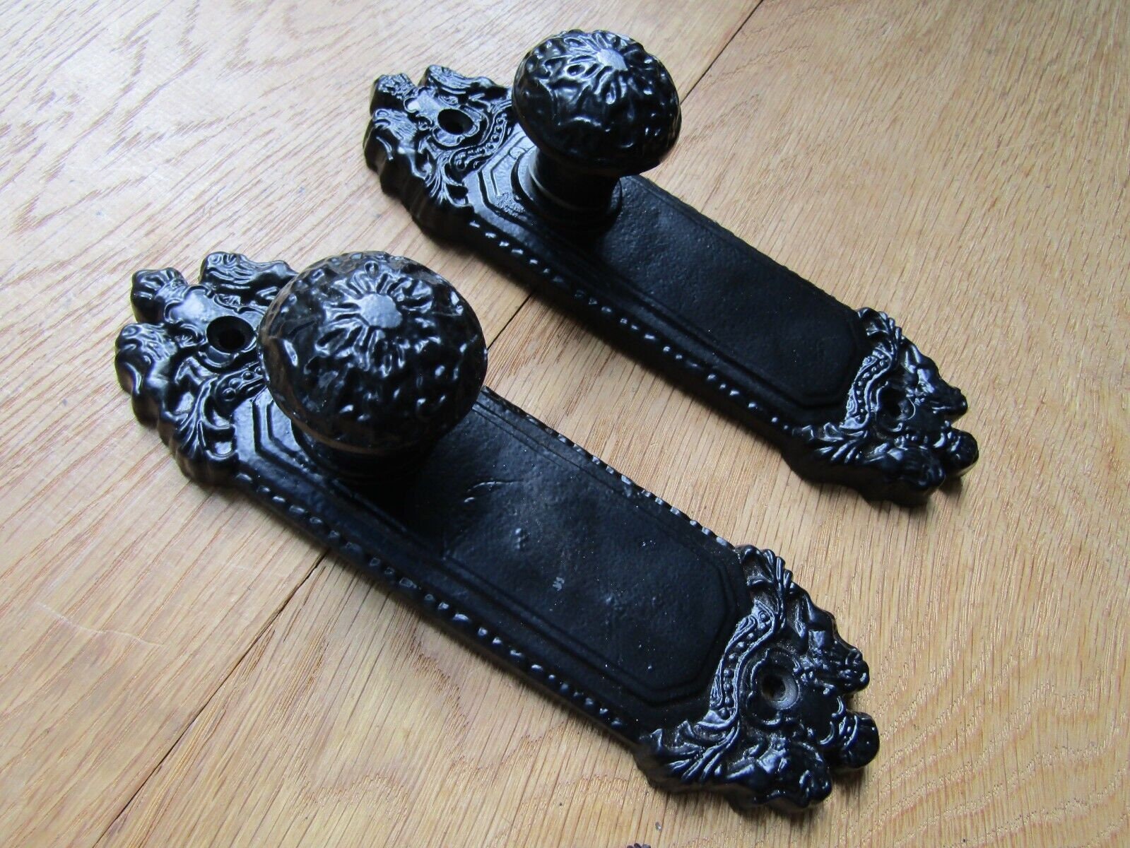 Country Style Door Knobs