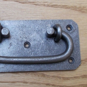 Antique IRON CHEST HANDLE Cast Iron Rustic Vintage Old Style Drop Bar ...