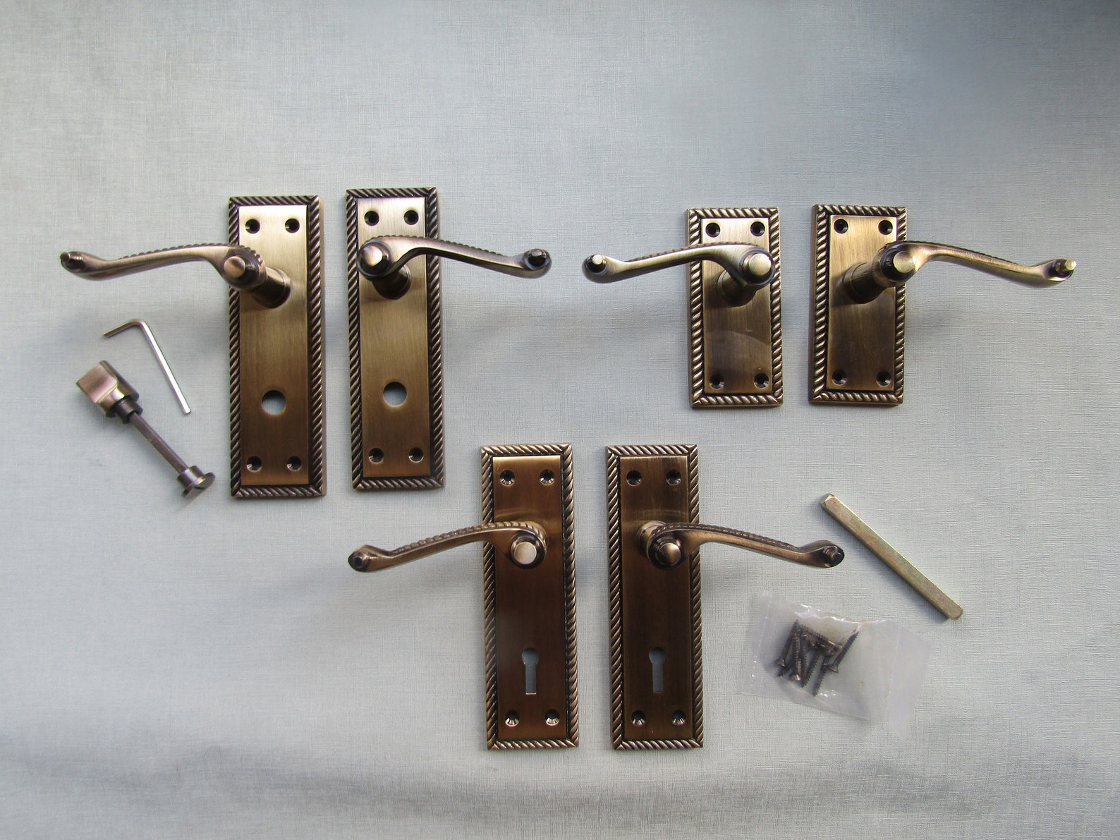 ANTIQUE BRASS GEORGIAN Lever Door Handles Lever Lock/latch/bathroom ...