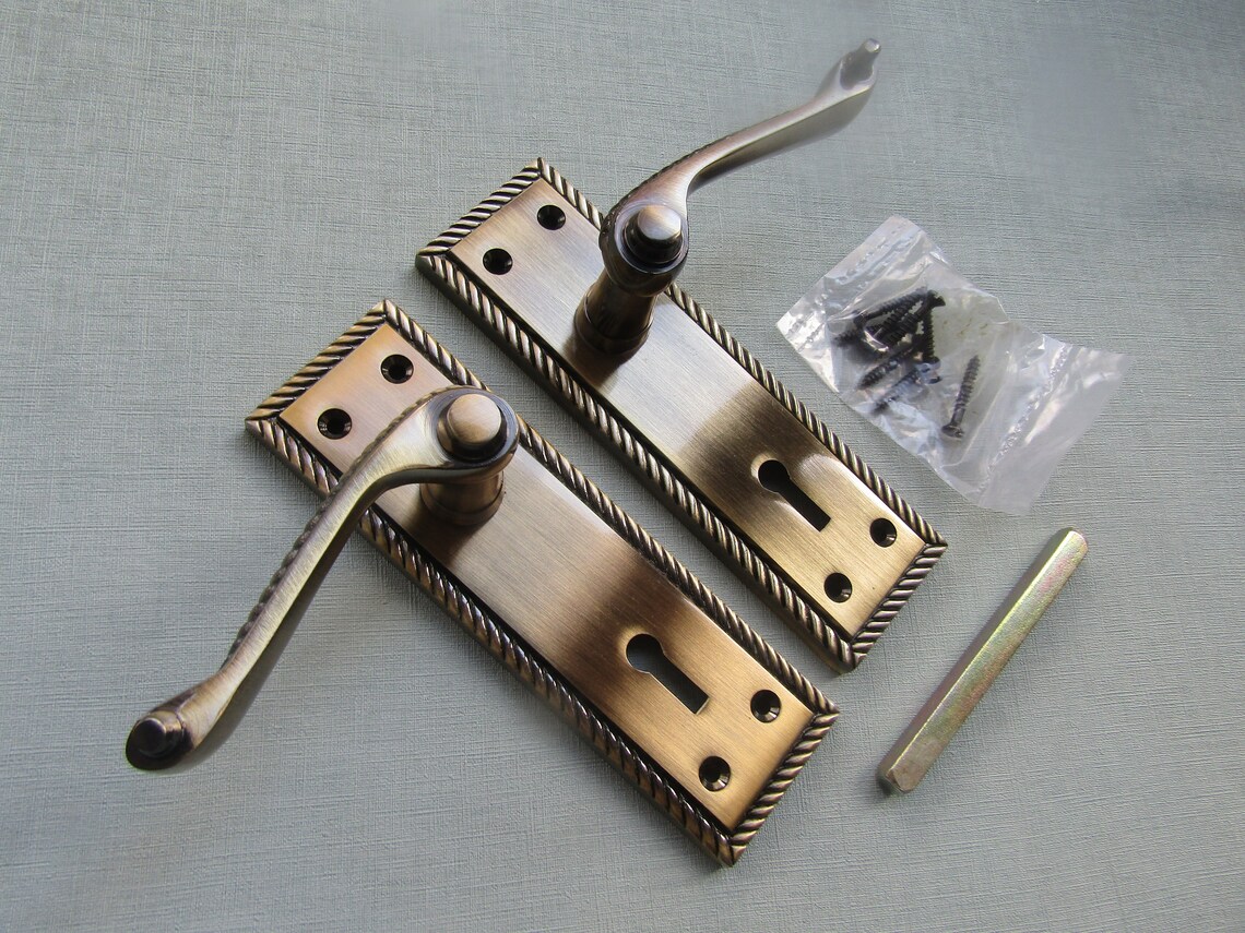 ANTIQUE BRASS GEORGIAN Lever Door Handles Lever Lock/latch/bathroom ...