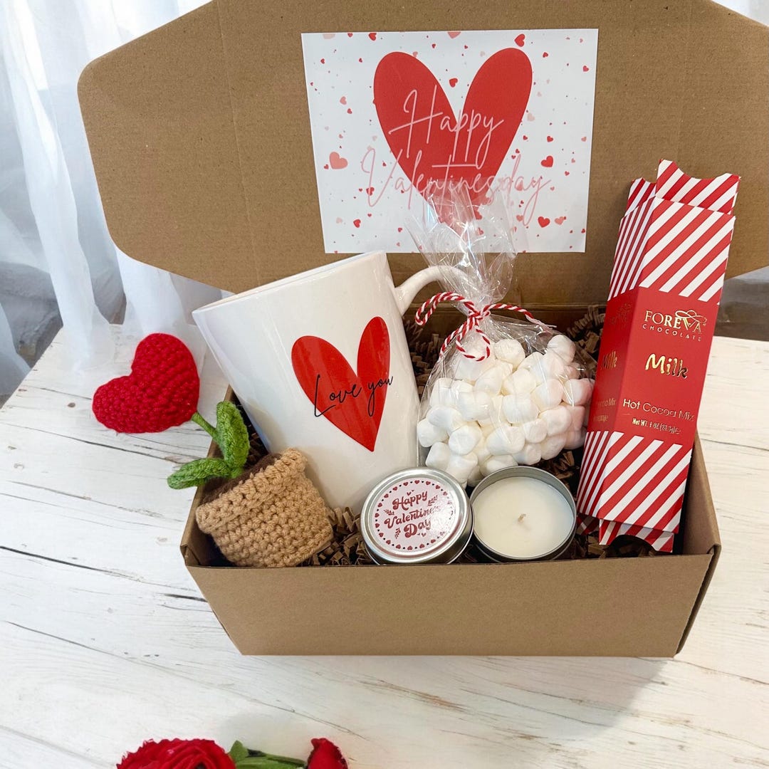 Valentine’s Day Love You Gift Box | Hot Chocolate Marshmallows Mini ...
