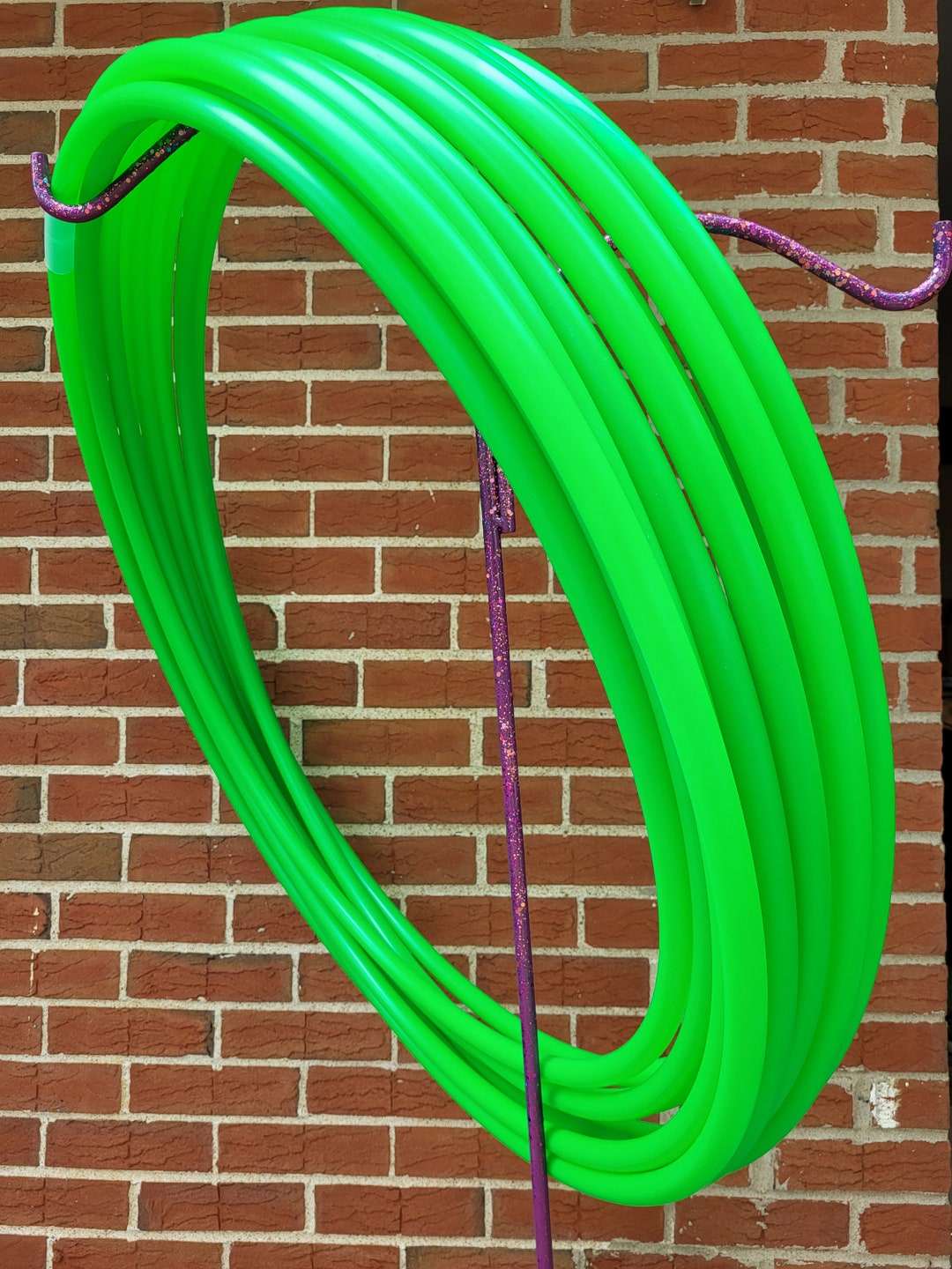 Le Grip Hoop - UV Green - Dance and Fitness Hula Hoop - 3/4" Polypro ...