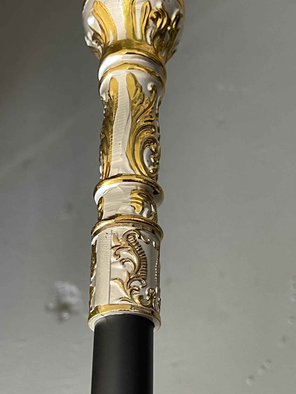 Elegant Walking Stick, Metal Cane,black Cain With White and Gold Handle ...