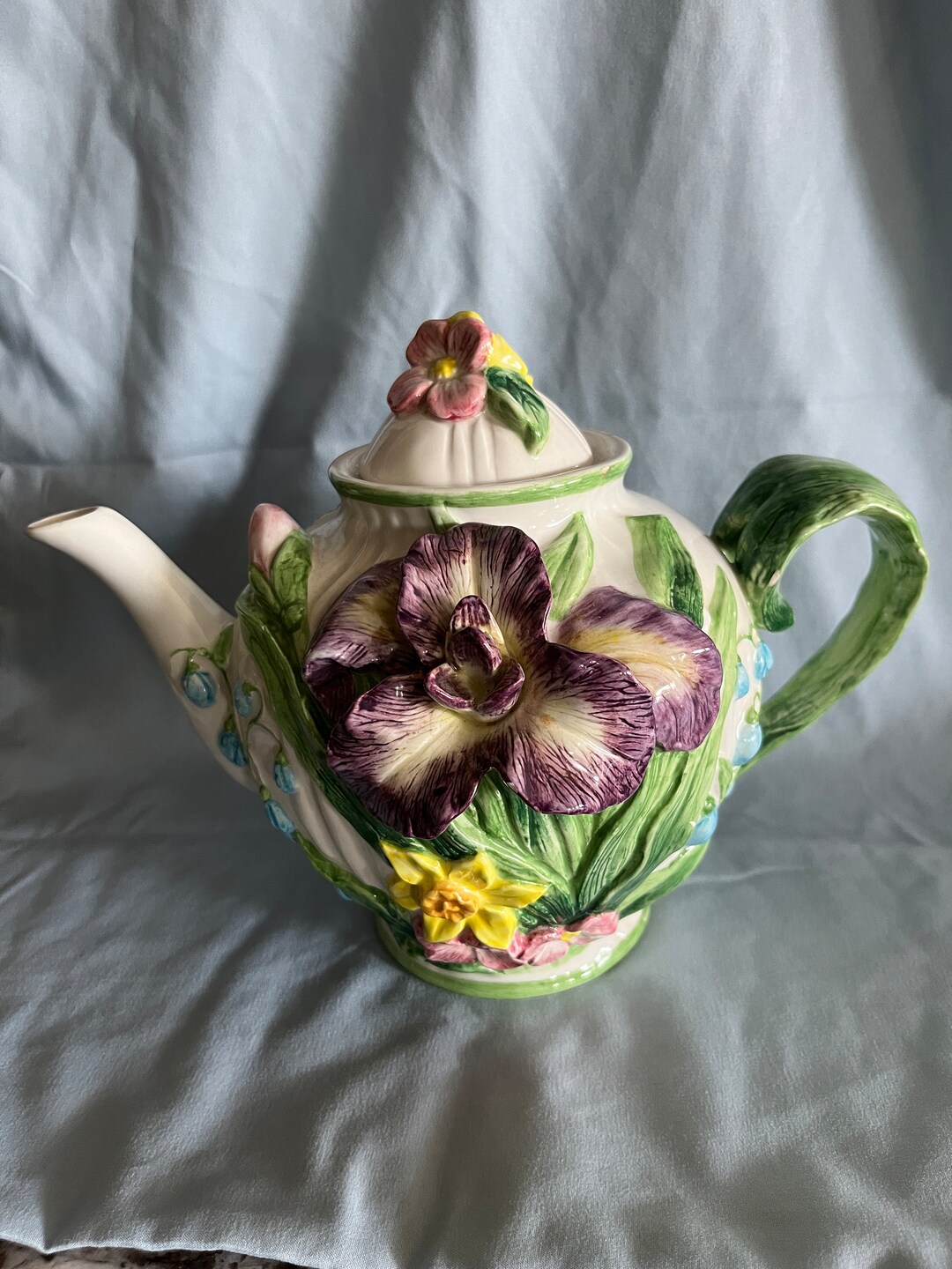 Fitz and Floyd Iris Omnibus Teapot, 1994, 48 Oz. - Etsy