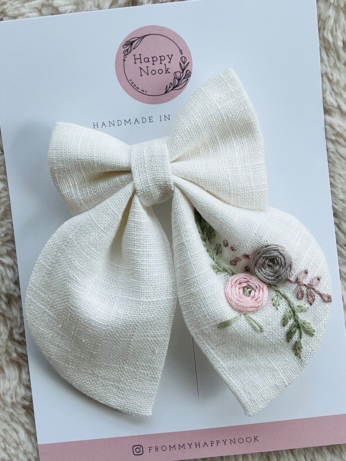 Hand Embroidered Linen Hair Bow - Etsy