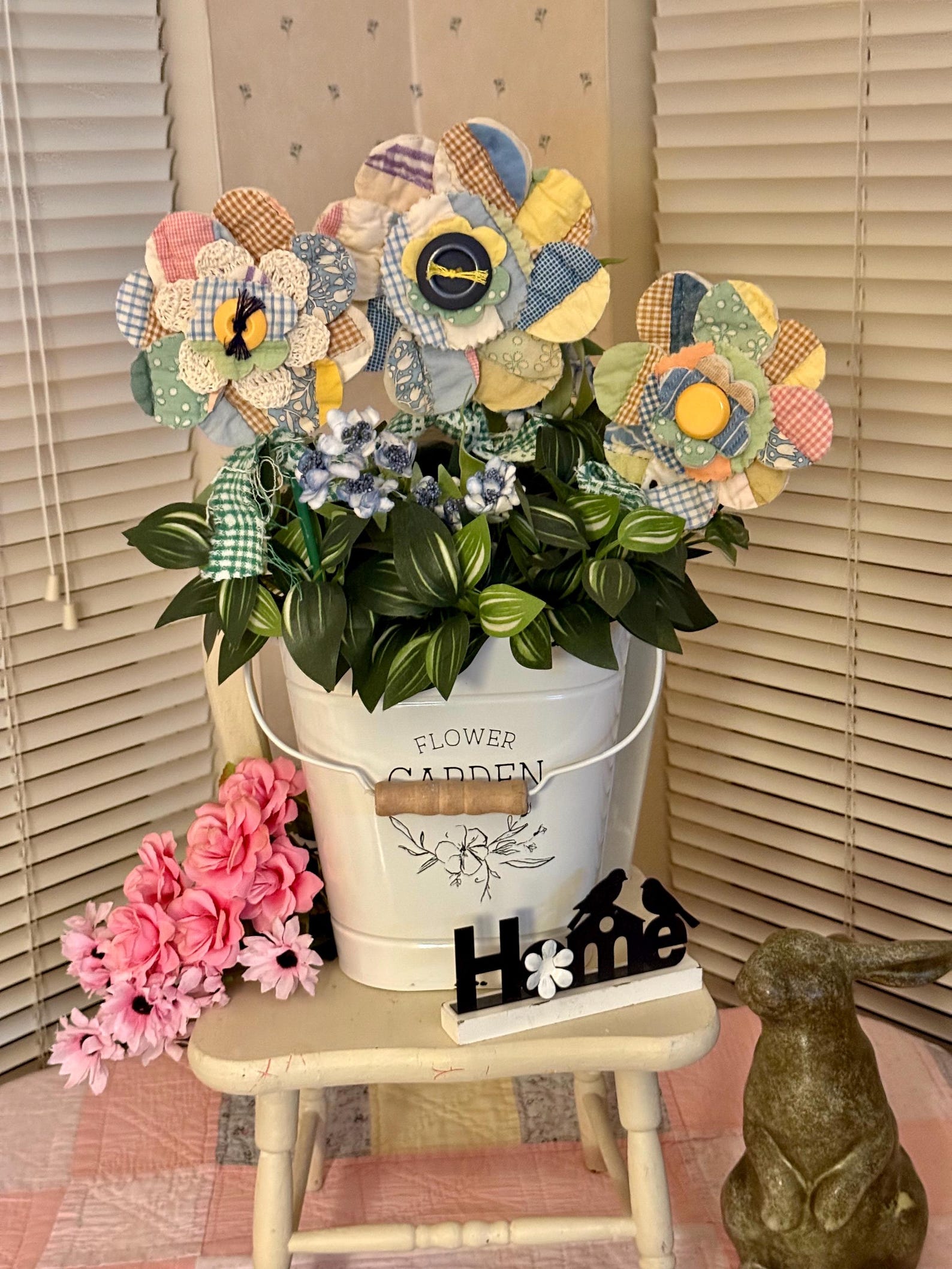 Repurposed Quilt Petal Flowers Farmhouse Shabby Chic Country Cottage ...