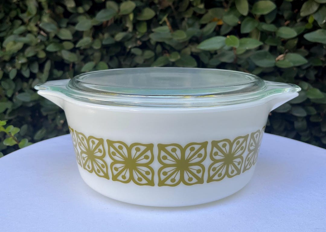 Vintage Pyrex Verde Square Flower/stamp Program Casserole 475 With ...