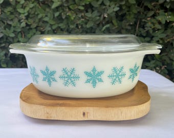 Vintage Pyrex Turquoise Blue Snowflake Casserole 043 W/lid, 1 1/2 Quart ...