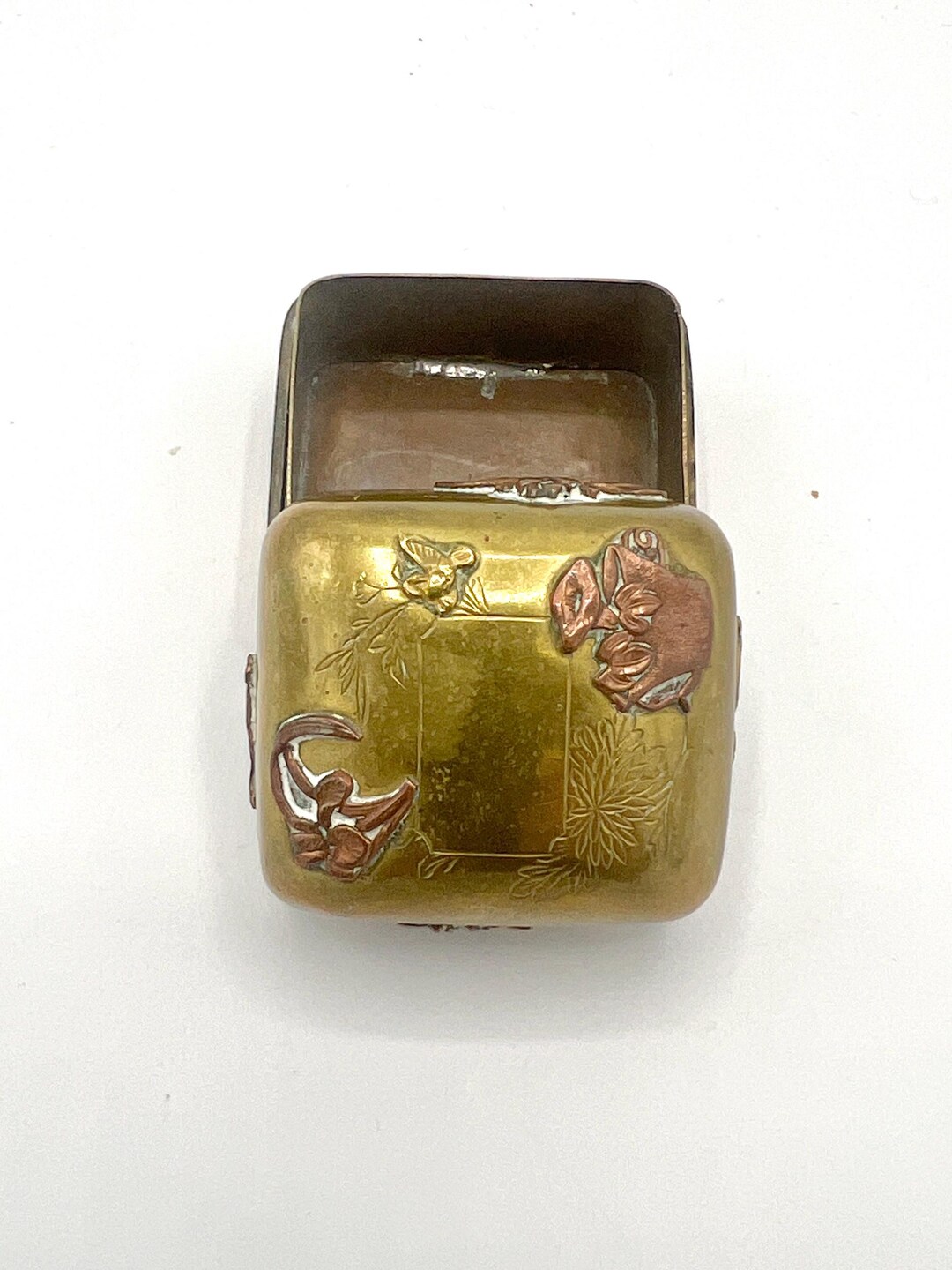 Antique Japanese Meiji Mixed Metal Brass Pill/snuff Box - Etsy