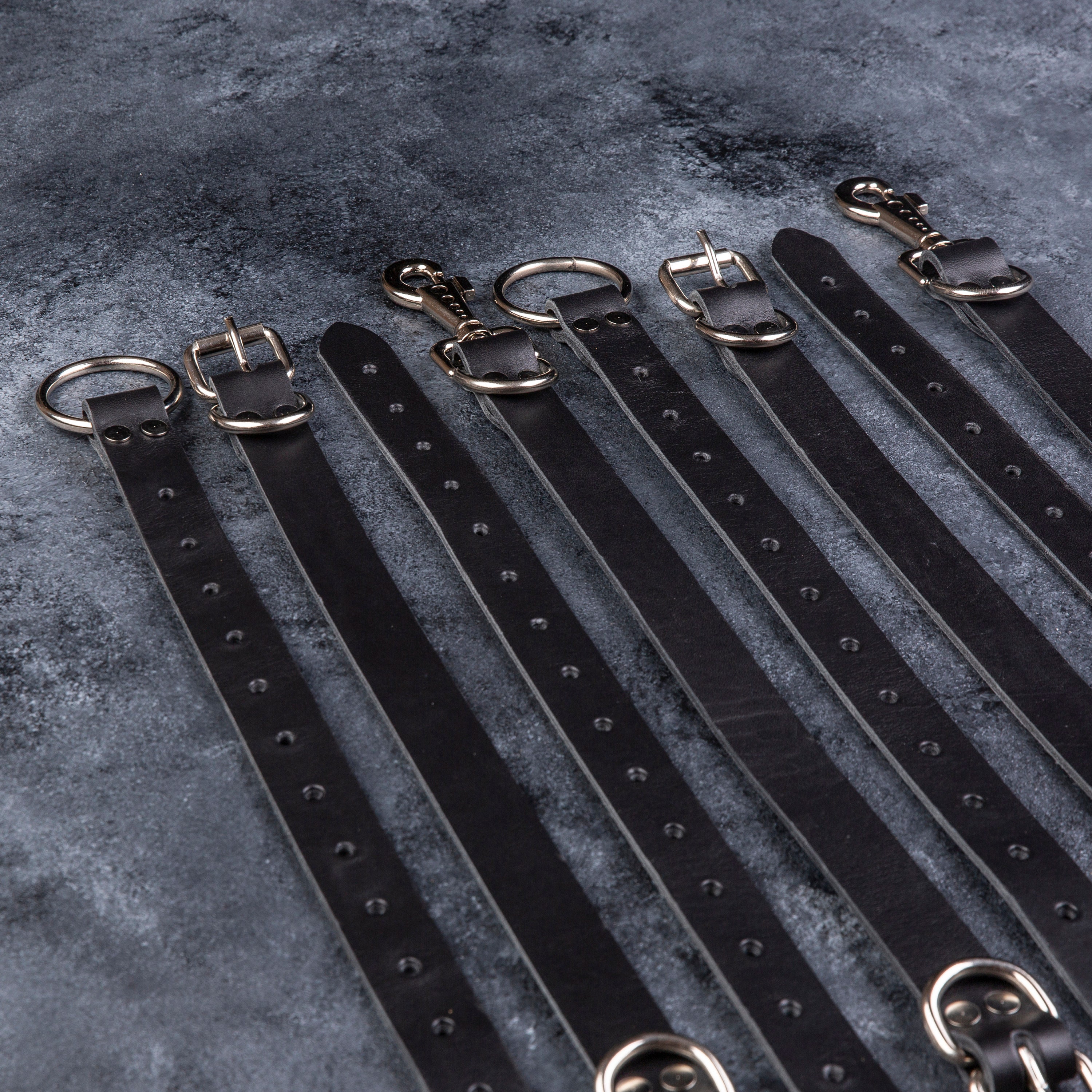 Robust Bed Four Straps or Cuffs Options for Bed Restraints Hardware ...