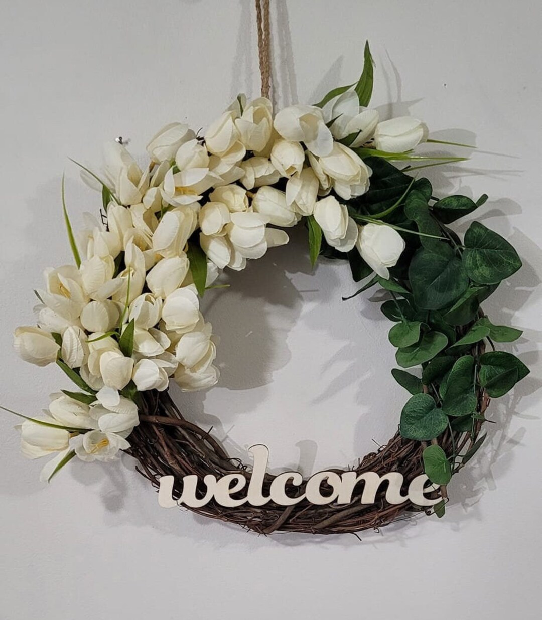 Simple Elegant Beautiful White Tulips Wreath With Leaves - Etsy
