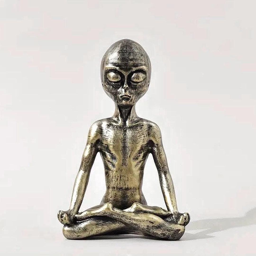 Yoga Alien Resin Fugurine | Medidating Grey Alien Figurine Statue ...