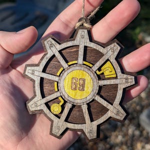 Custom FALLOUT Inspired Vault Door Ornaments - Etsy