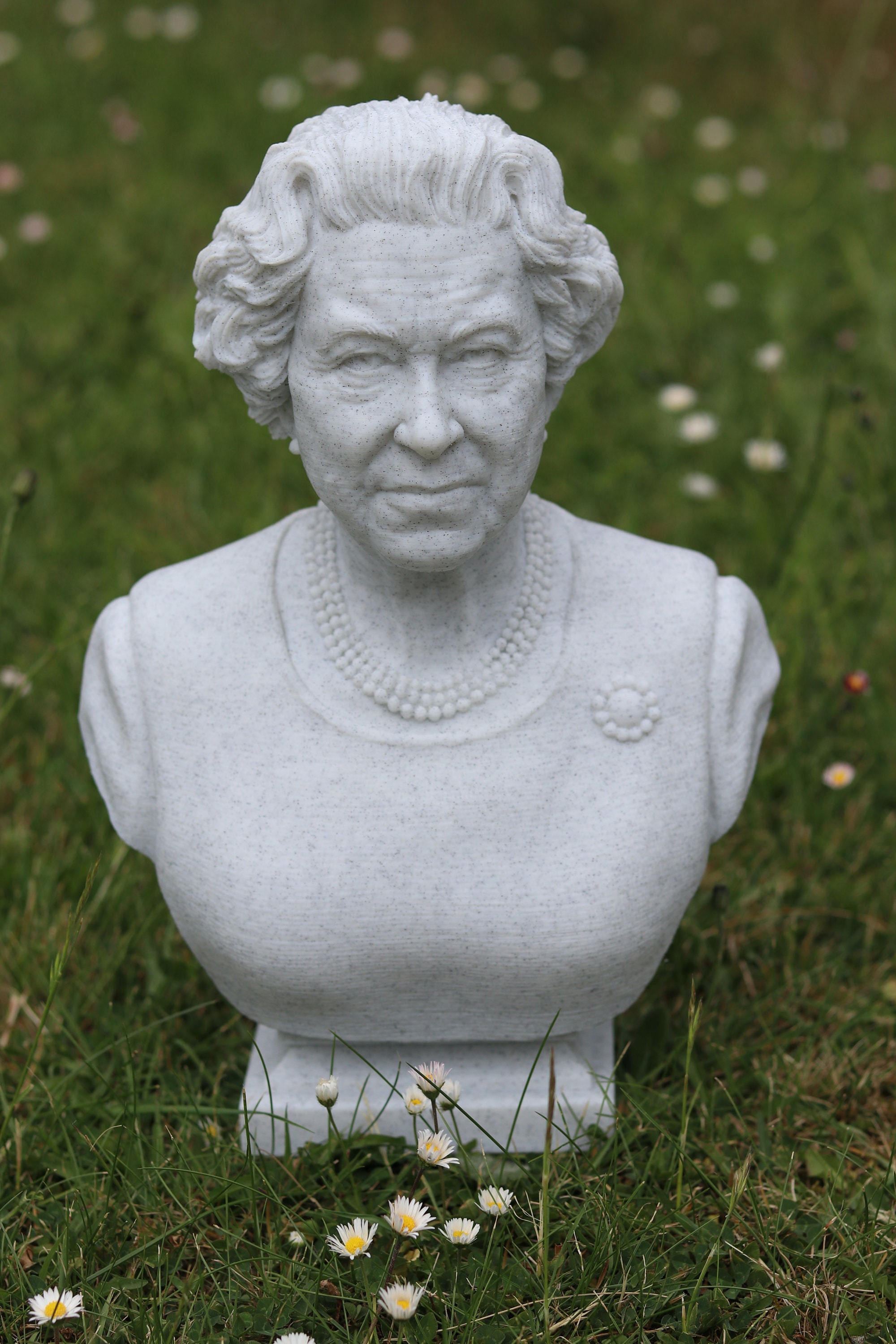 Queen Elizabeth II 3d Bust Statue - Etsy