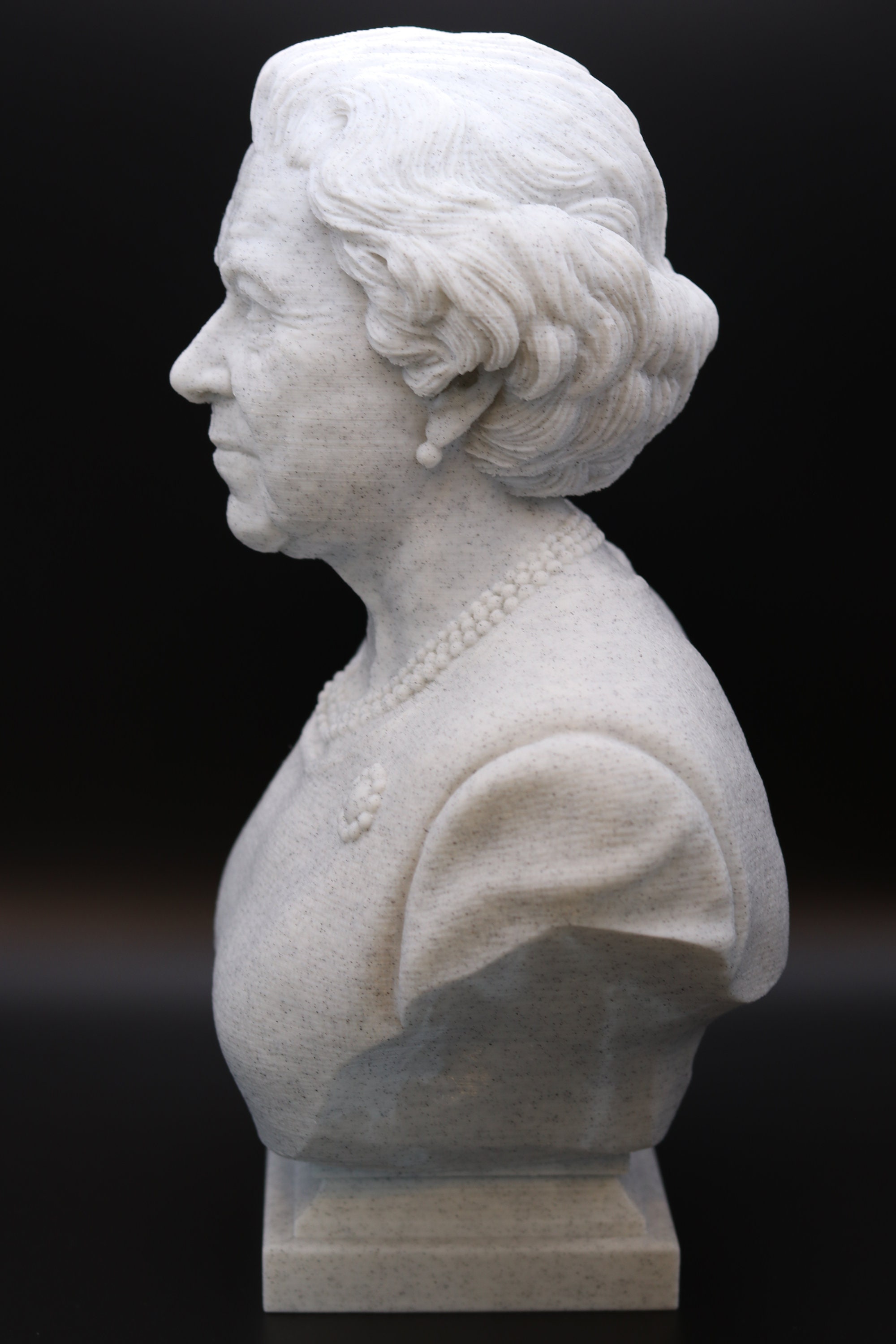 Queen Elizabeth II 3d Bust Statue - Etsy