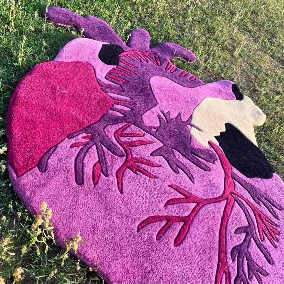 Hand-tufted Red and Pink Anatomical Heart Rug Unique Wool Area Carpet ...