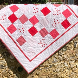 White and Red Square / Checkerboard Quilt Pattern, Pdf, Easy Sewing ...