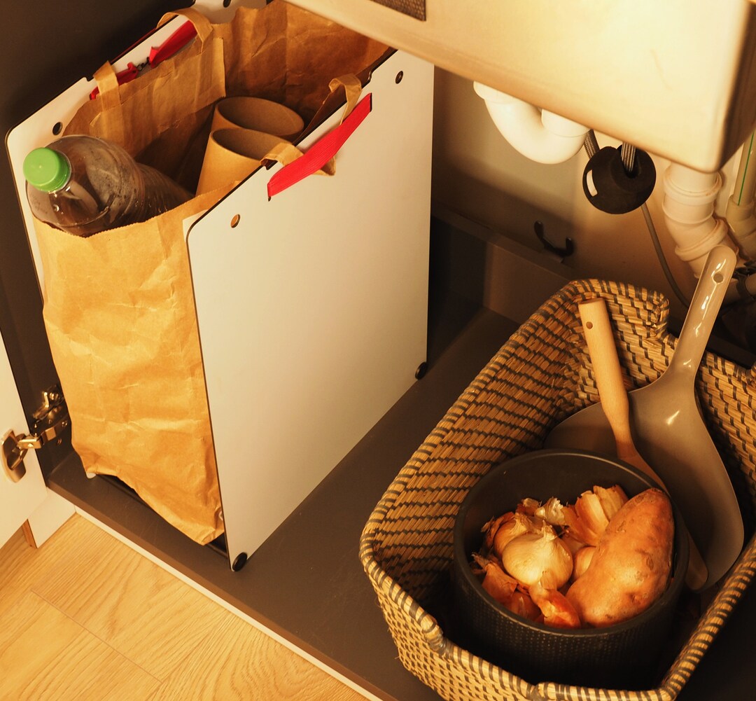 Eco Friendly Paper Bag Holder. Durable Design, Multiple Sizes, Waste ...