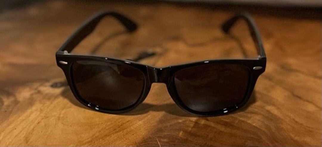 Classic Wayfarer Sunglasses for Men & Women - Polarized UV Protection ...