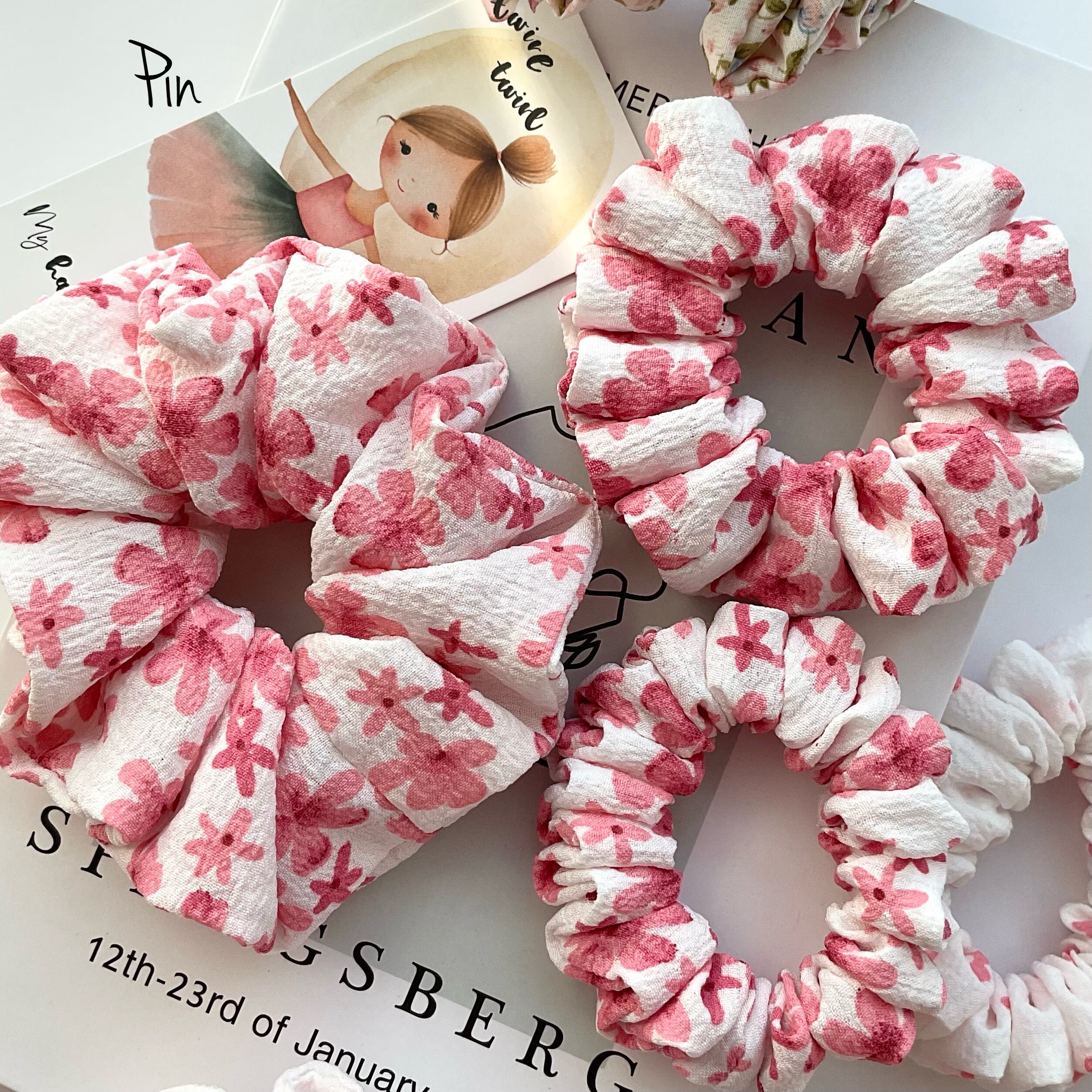 Beautiful Scrunchies - Beautiful Floral Theme - Spring Look - Etsy