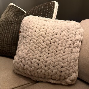 Do It Yourself, Chunky Hand-knit Pillow, DIY Kit With Video Tutorial - Etsy
