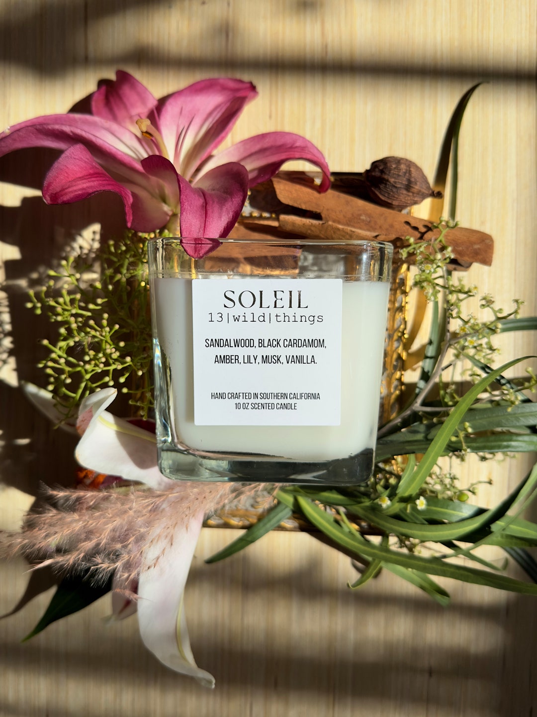 Essential Candle Gift, Sandalwood and Amber Scented, Aromatherapy ...